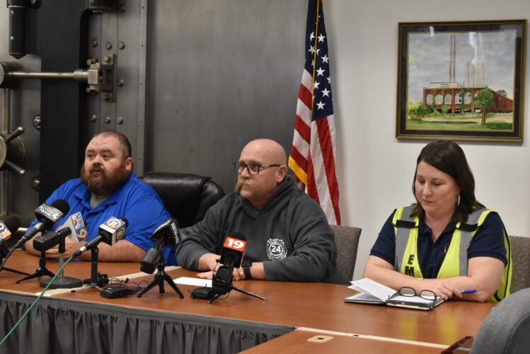 Cleanup continues as residents return home | News, Sports, Jobs - Salem ...